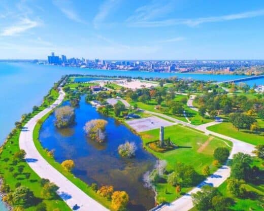Detroit RiverWalk Guide: Riverfront Trail | My Michigan Beach and Travel