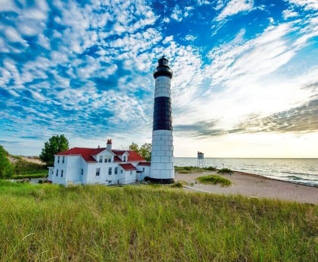 Lake Michigan Lighthouses: 19 Beautiful Lights Worth the Trip | My ...