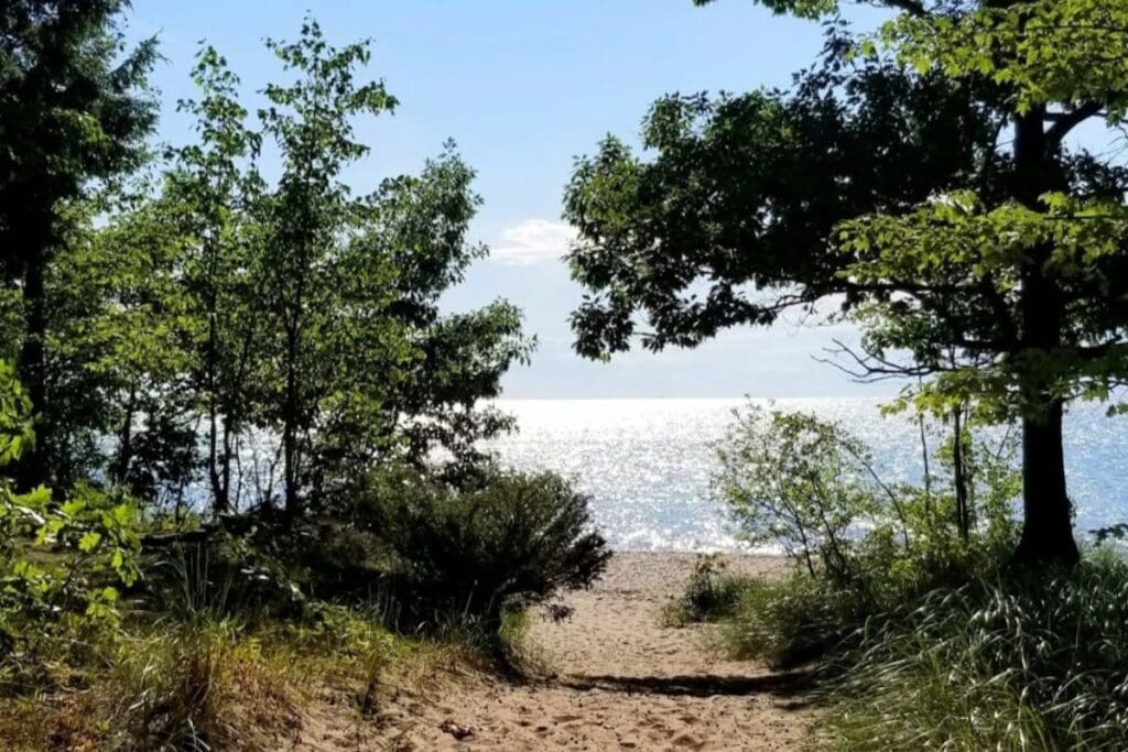 Caseville, Michigan Travel Guide: Beaches, Things to Do & Summer Fun ...