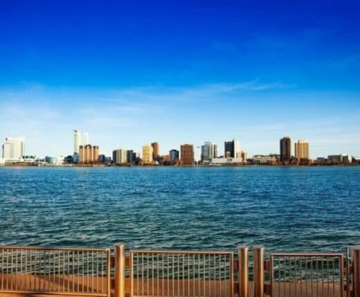 Detroit RiverWalk Guide: Riverfront Trail | My Michigan Beach and Travel