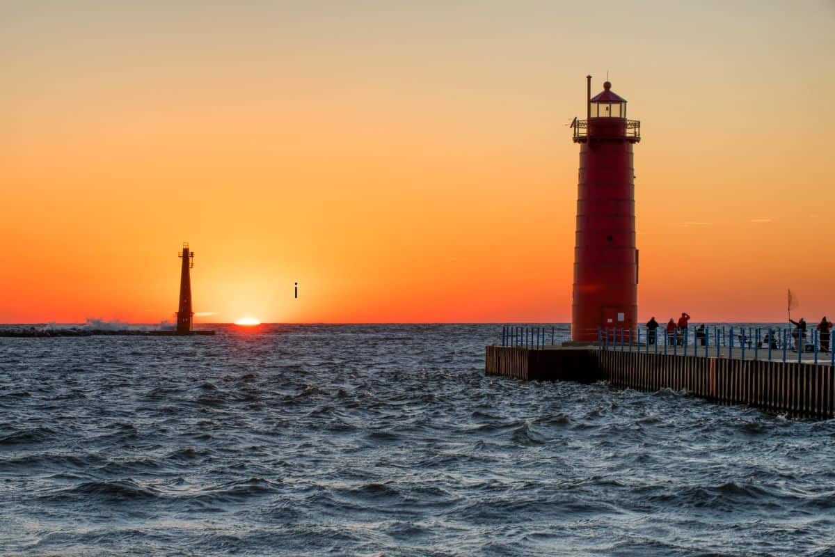 Lake Michigan Lighthouses: 19 Beautiful Lights Worth the Trip | My ...