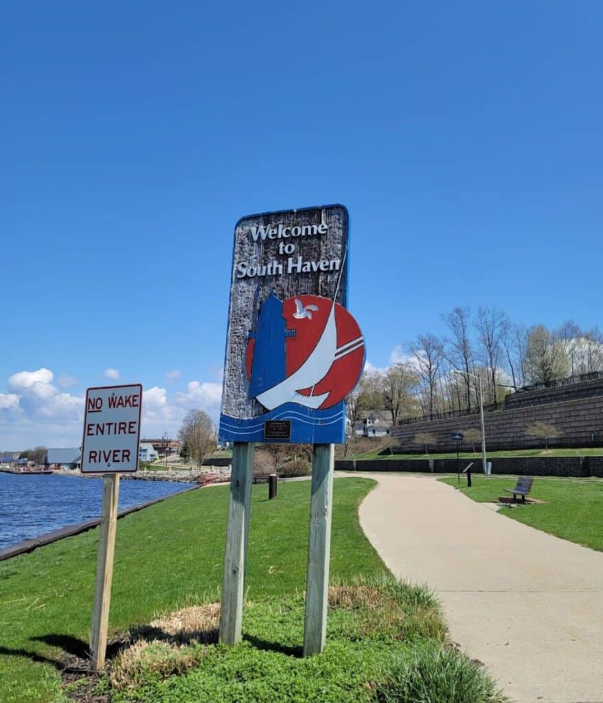 South Haven, Michigan Travel Guide: Best Beaches, Things to Do, Where ...