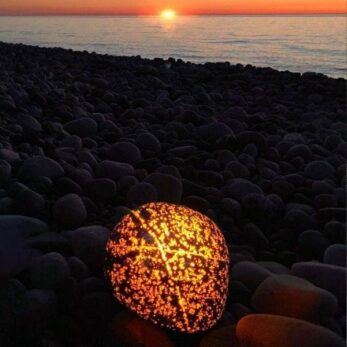 Yooperlites: Where to Find Michigan's Glowing Rocks + Map | My Michigan ...