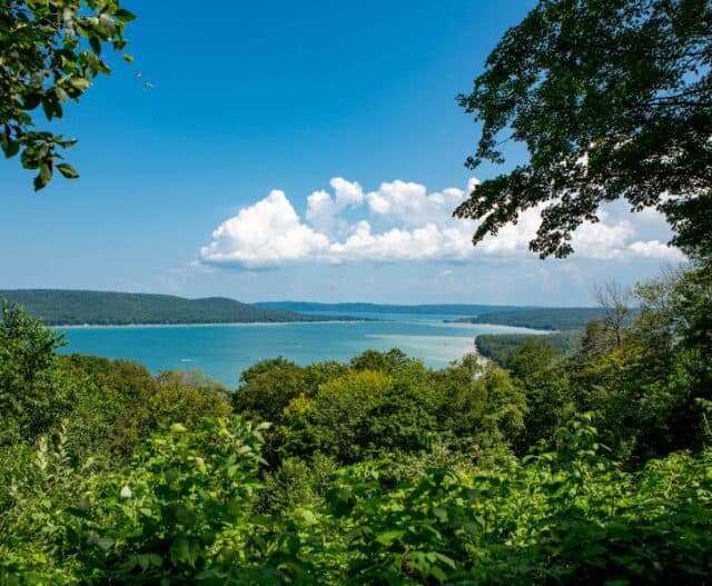 25 Best Inland Lakes and Beaches in Michigan for Swimming and Beaching ...