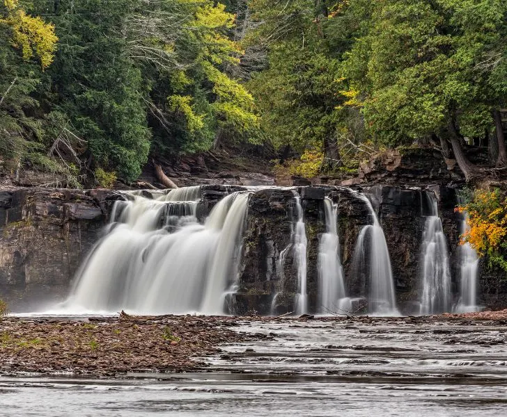 10 Amazing Upper Peninsula Hiking Trails: Find Top Hiking Trails in the ...