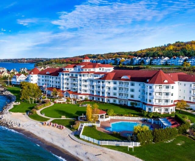 18 BEST Michigan Resorts (MAP) | My Michigan Beach and Travel