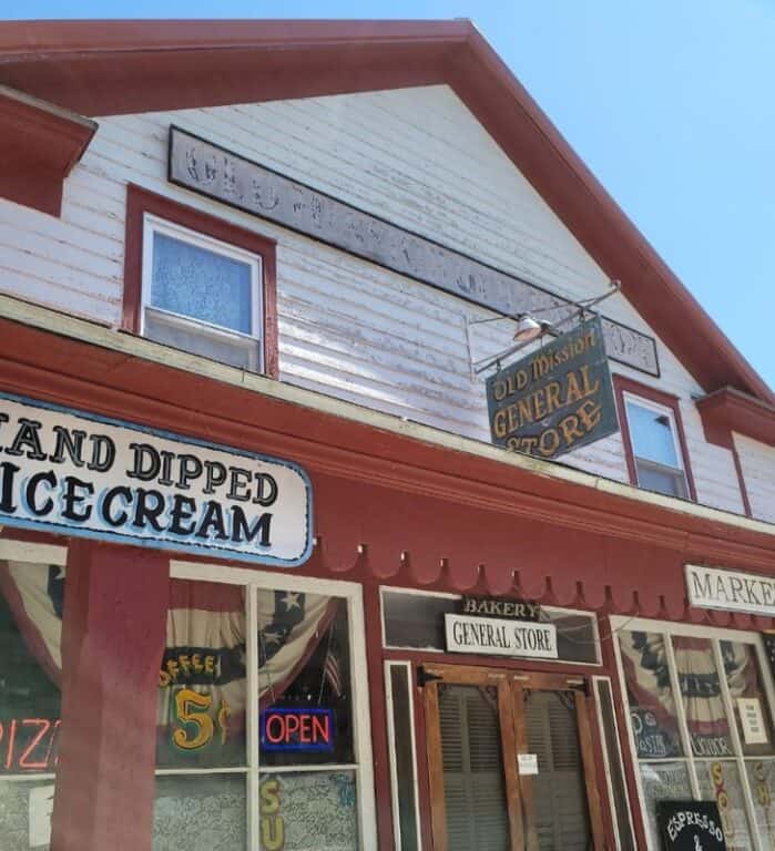 Old Mission Peninsula, Michigan: Wineries, Scenic Drives & My Perfect ...