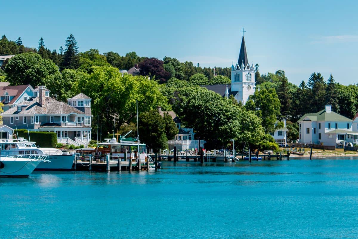 17 Best Michigan Islands to Visit: How to Get There, Where to Stay ...